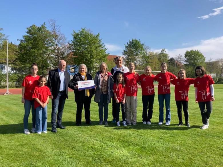 Das Friedrich-Magnus-Schwerd-Gymnasium ist erneut als Partnerschule des ...